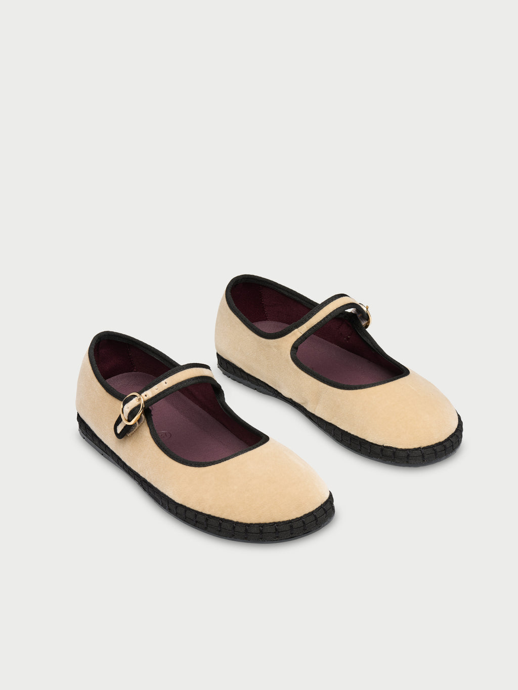 Cinderella Theodora – Flabelus