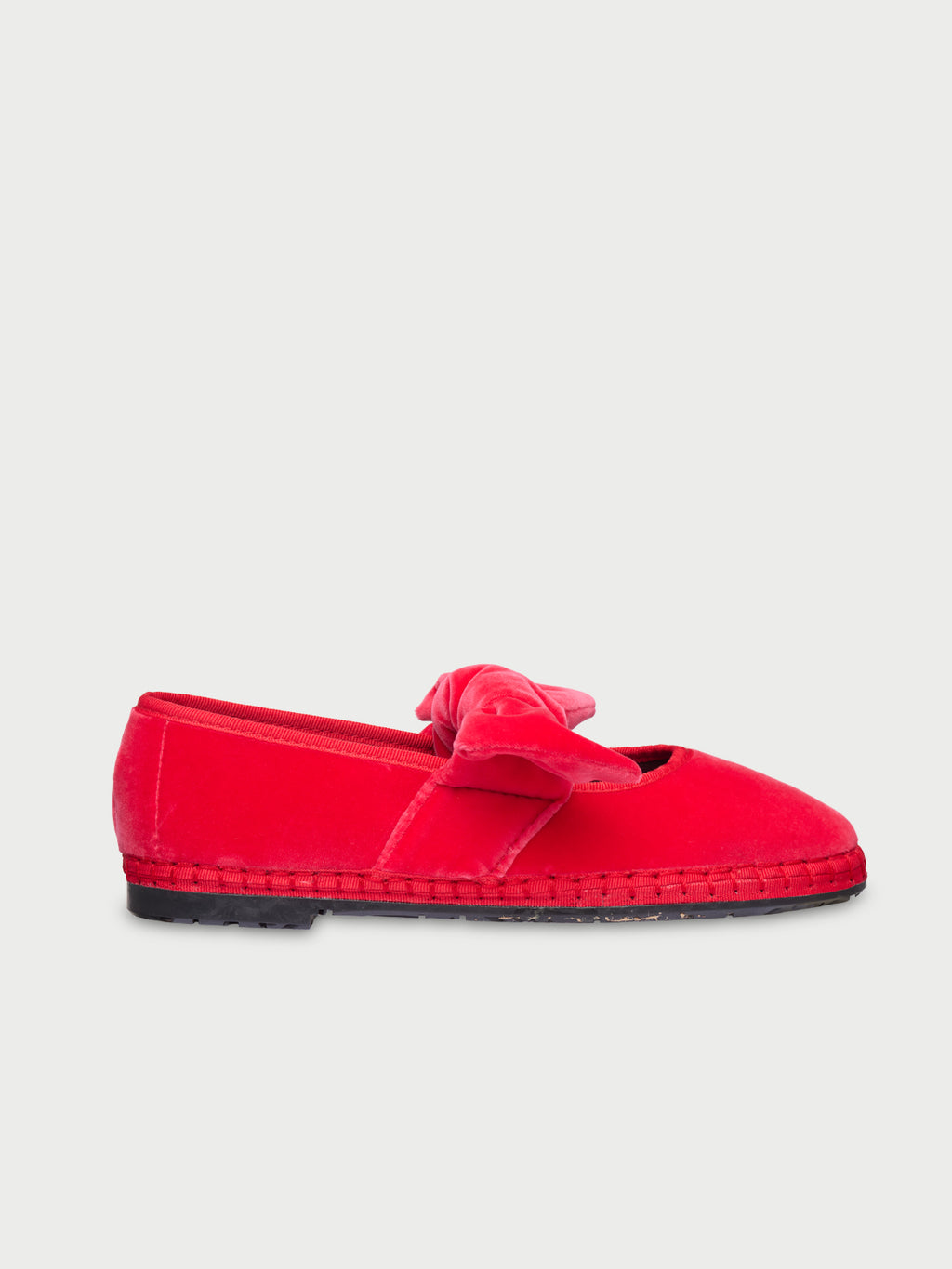 Lyra Plum – Flabelus