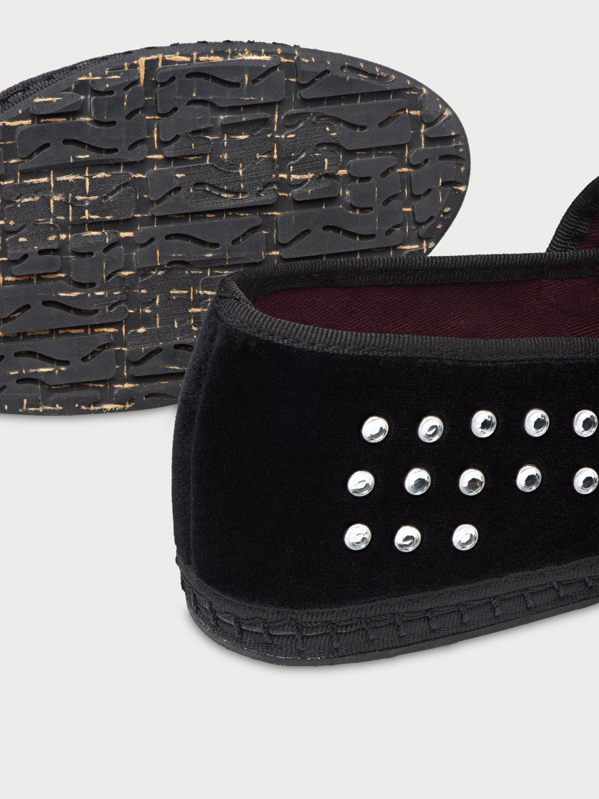 Mae Black – Flabelus